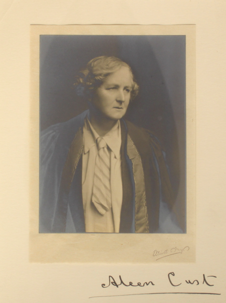 Aleen Cust - the first woman to join the veterinary profession, 100 ...
